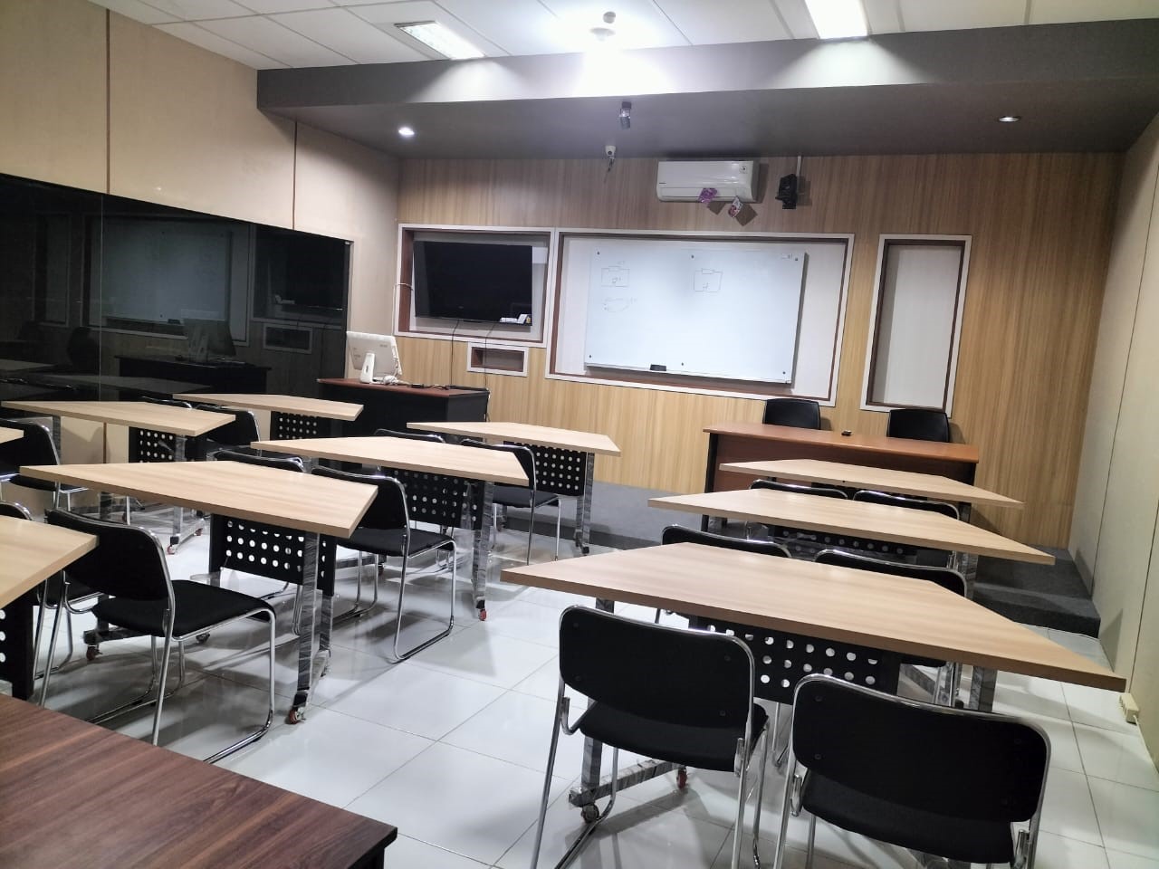 Laboratorium Micro Teaching FKIP Siap Melayani Kolaborasi Pendidikan ...