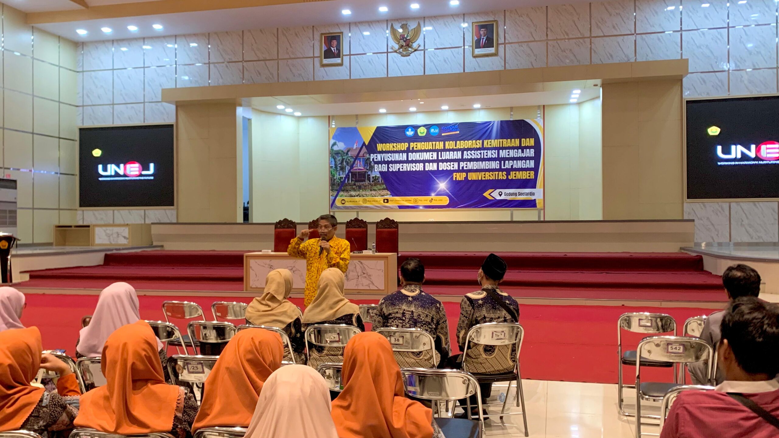 Workshop Penguatan Kolaborasi, Penyusunan Dokumen Luaran Asistensi ...