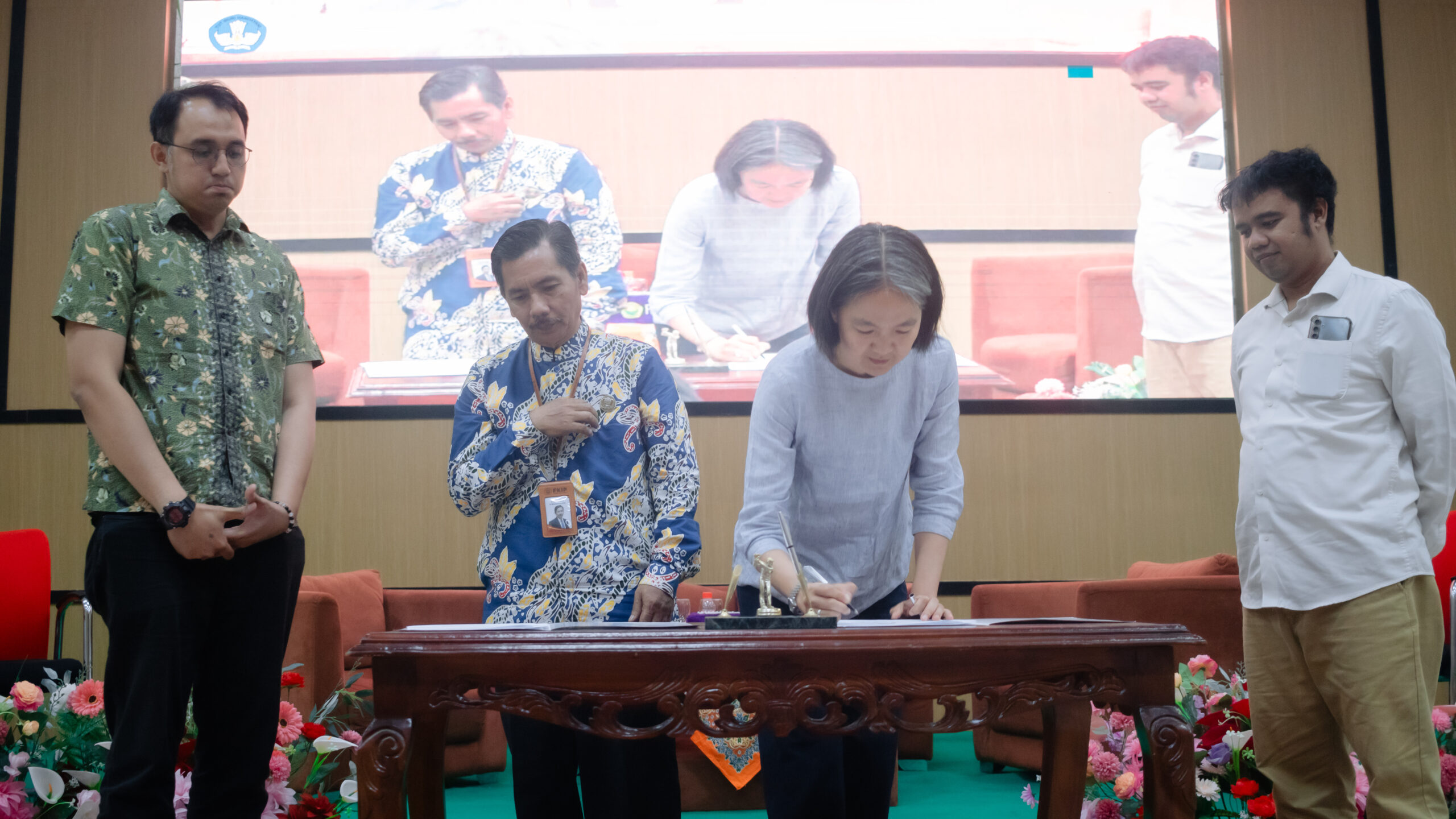 Kuliah Umum dan Penandatanganan MOU Pendidikan Sejarah FKIP UNEJ dengan ...